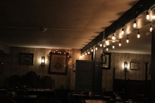 THE TAVERN ON MAIN - 60 Photos & 120 Reviews - American (Traditional ...