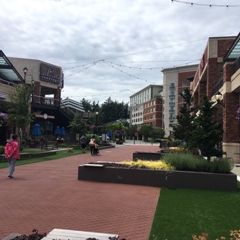 REDMOND TOWN CENTER - Updated December 2025 - 281 Photos & 100 Reviews ...