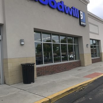 GOODWILL STORE & DONATION CENTER - Updated December 2025 - 63 Photos ...