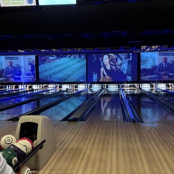10PIN BOWLING LOUNGE - Updated December 2025 - 195 Photos & 390 Reviews ...