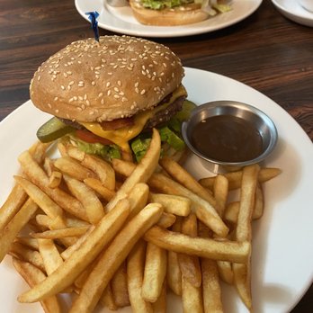 RED GOOSE RESTAURANT - Updated December 2025 - 37 Photos & 34 Reviews ...