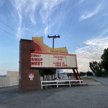 SUNSET DRIVE-IN THEATER - Updated November 2024 - 123 Photos & 271 ...
