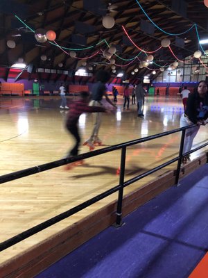 NORTHLAND ROLLER RINK - 12 Photos & 14 Reviews - 22311 W 8 Mile Rd ...