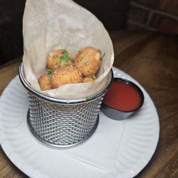 TRE PIZZA, PASTA, BEER GARDEN - Updated December 2025 - 297 Photos ...