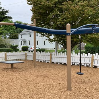 JAMESTOWN COMMUNITY PLAYGROUND - Updated August 2025 - 49 Photos & 13 ...