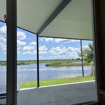 JOLLY GATOR FISH CAMP - Updated October 2025 - 89 Photos & 87 Reviews ...