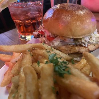 ROSCOE’S BAR & BURGERS - Updated December 2025 - 386 Photos & 176 ...