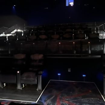 REGAL NEW ROC - Updated December 2025 - 206 Photos & 185 Reviews - 33 ...