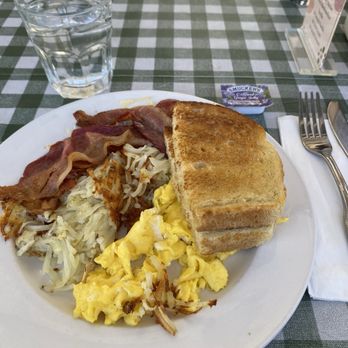 THE GILBERT HOUSE - Updated April 2025 - 409 Photos & 517 Reviews - 397 ...