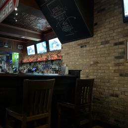 POINTS EAST PUB - Updated July 2025 - 178 Photos & 381 Reviews - 1501 N ...