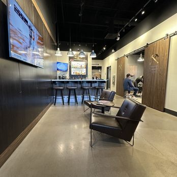 HAMMER & NAILS - THE SUMMIT - Updated December 2025 - 93 Photos & 40 ...