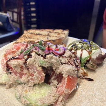 BEVRI - Updated March 2025 - 1443 Photos & 670 Reviews - 335 University ...