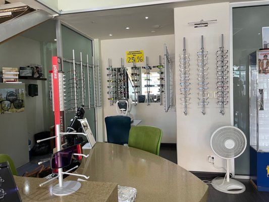 LE VISION PREMIUM OPTICS - Updated December 2025 - Plaza Arona, Tijuana ...