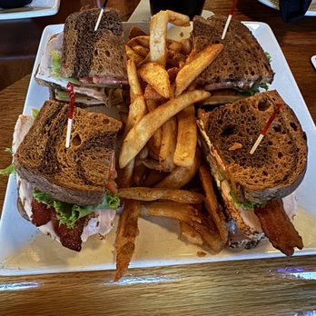 PICKWICK RESTAURANT & PUB - Updated October 2025 - 218 Photos & 253 ...