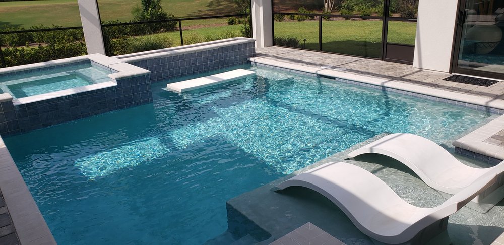 Nice pools, Valparaiso | Roadtrippers