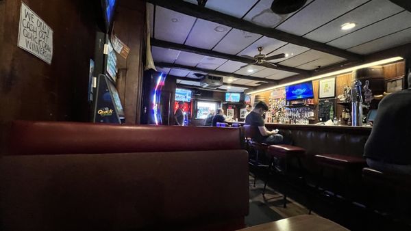 OBAL’S INN - Updated November 2025 - 68 Photos & 87 Reviews - 439 Broad ...