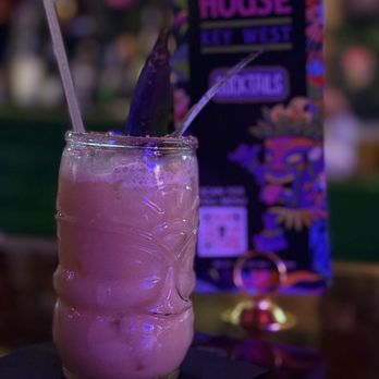 TIKI HOUSE - Updated October 2025 - 171 Photos & 127 Reviews - 203 ...