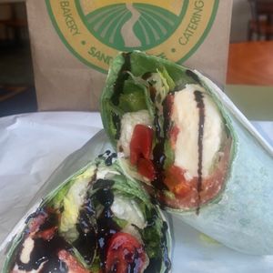 BETWEEN ROUNDS BAKERY SANDWICH CAFE’ - 51 Photos & 83 Reviews ...