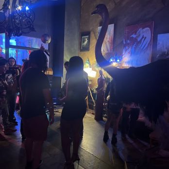 NOTSUOH - Updated December 2025 - 208 Photos & 135 Reviews - 314 Main ...