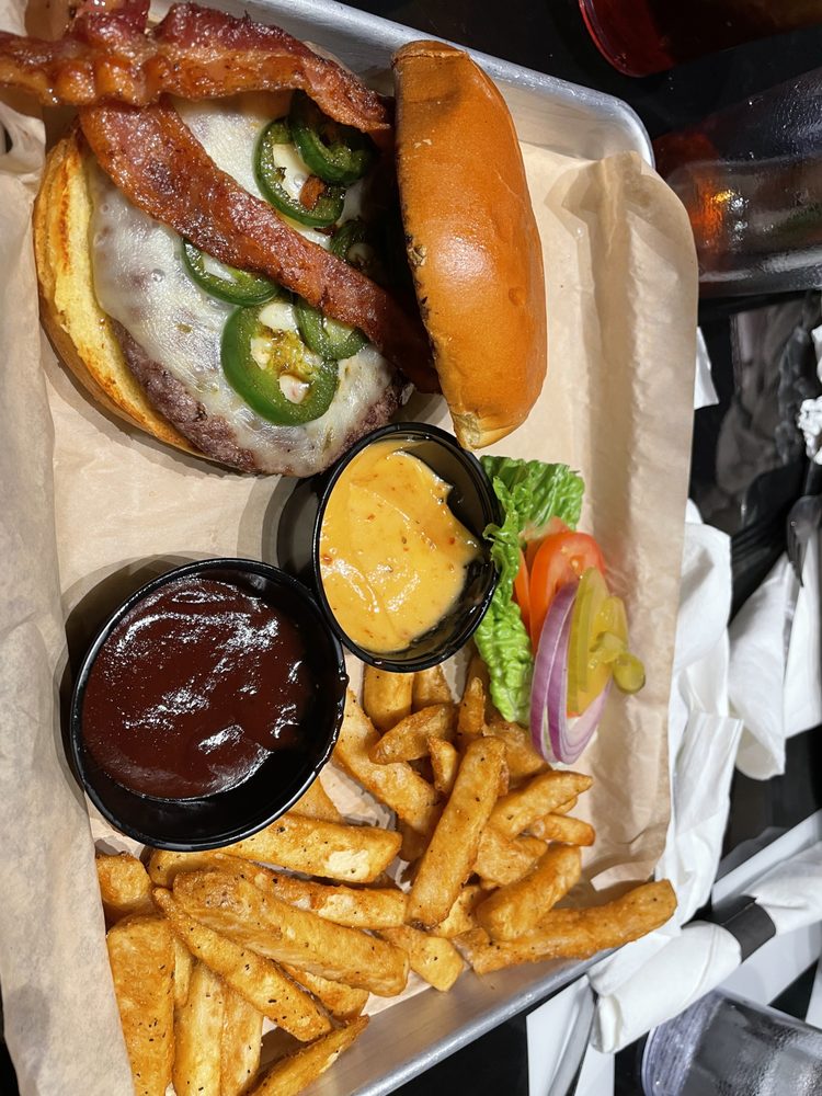 VICTORY BAR AND GRILL - Updated February 2025 - 13 Photos & 10 Reviews ...