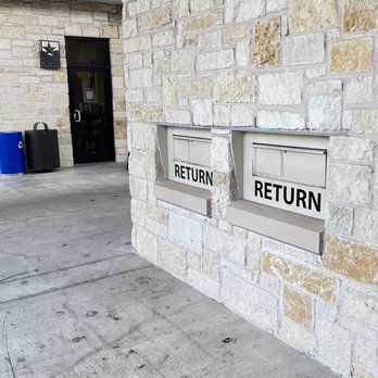 LEANDER PUBLIC LIBRARY - Updated September 2025 - 65 Photos & 37 ...