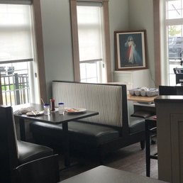 DO GOOD - Updated December 2025 - 15 Photos & 25 Reviews - 25 W Main St ...