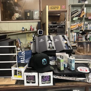 WAIKANE STORE - Updated May 2024 - 345 Photos & 206 Reviews - 48-377 ...