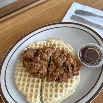 FAT’S FRIED CHICKEN & WAFFLES - Updated July 2024 - 1017 Photos & 843 ...