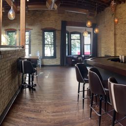 ONESTO - Updated July 2025 - 707 Photos & 662 Reviews - 221 N Broadway ...