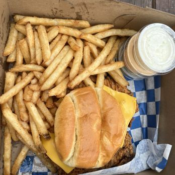 BERWYN CHICKEN - Updated December 2024 - 33 Photos & 33 Reviews - 7021 ...