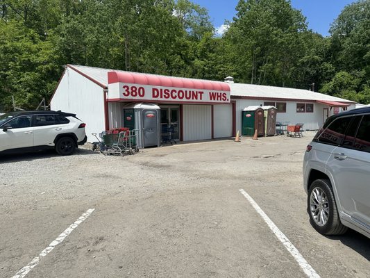 380 AUCTION DISCOUNT WAREHOUSE - 58 Photos & 18 Reviews - 4320 Fairview ...