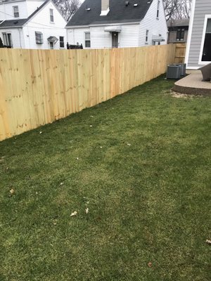 UPRIGHT FENCE - Updated December 2025 - 21 Photos & 27 Reviews - 37915 ...