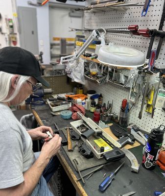 HEBERT GUNS - Updated December 2025 - 14 Reviews - 17400 Airline Hwy ...