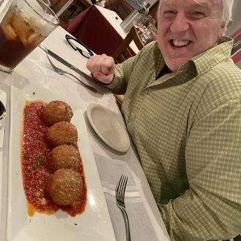 FARINA NEIGHBORHOOD ITALIAN - Updated November 2024 - 320 Photos & 206 ...