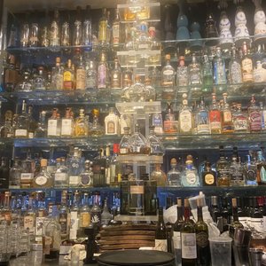 VON’S 1000 SPIRITS - 3107 Photos & 2428 Reviews - 1225 1st Ave, Seattle ...