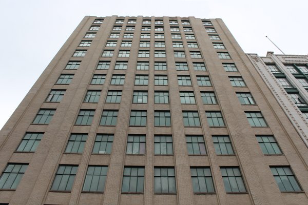 GUARDIAN GOLD - Updated December 2025 - 21 Dundas Sq, Toronto, Ontario ...