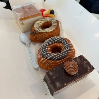 FARHAT SWEETS - Updated January 2026 - 383 Photos & 184 Reviews - 2999 ...