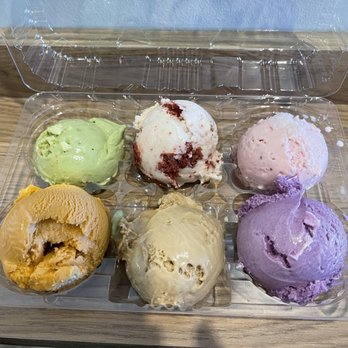 SARAH’S HANDMADE ICE CREAM & TREATS - Updated July 2025 - 208 Photos ...