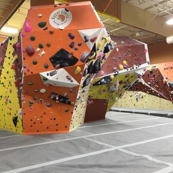 UPPER LIMITS ROCK CLIMBING GYM - CHESTERFIELD - Updated July 2025 - 40 ...