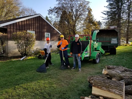 MAKING THE CUT TREE SERVICES - Updated December 2025 - 26 Photos & 11 ...