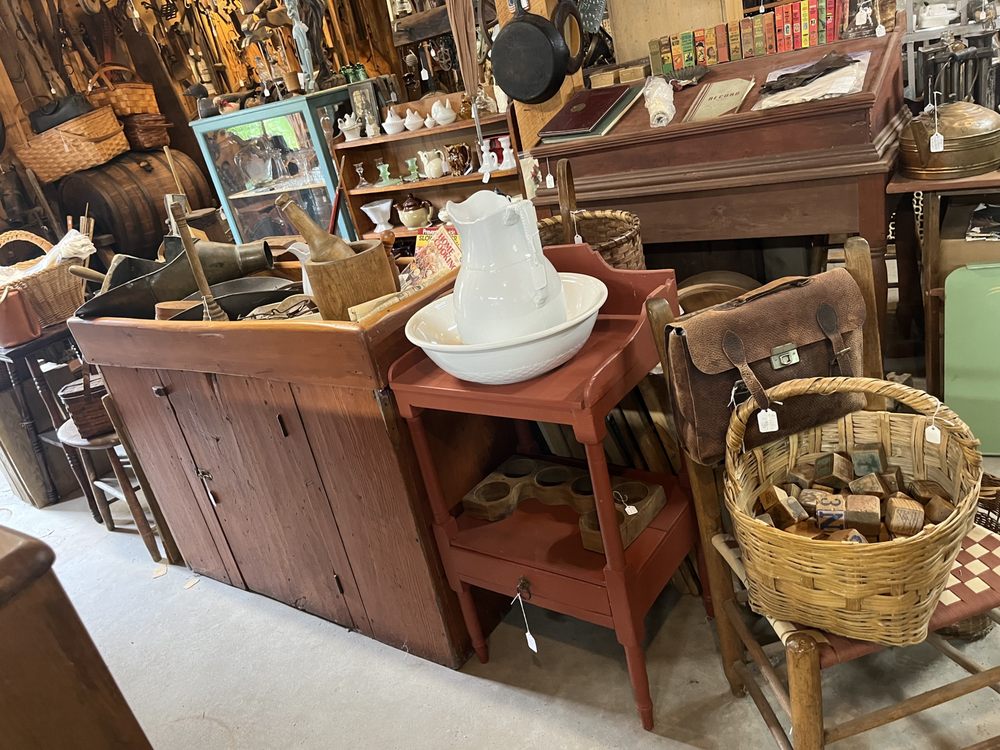 POOR FARM ANTIQUES - Updated October 2025 - 42 Photos - 309 Rte 7 S ...
