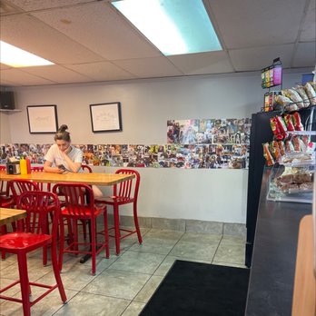 DOGTOWN - Updated April 2024 - 547 Photos & 819 Reviews - 691 Monroe ...