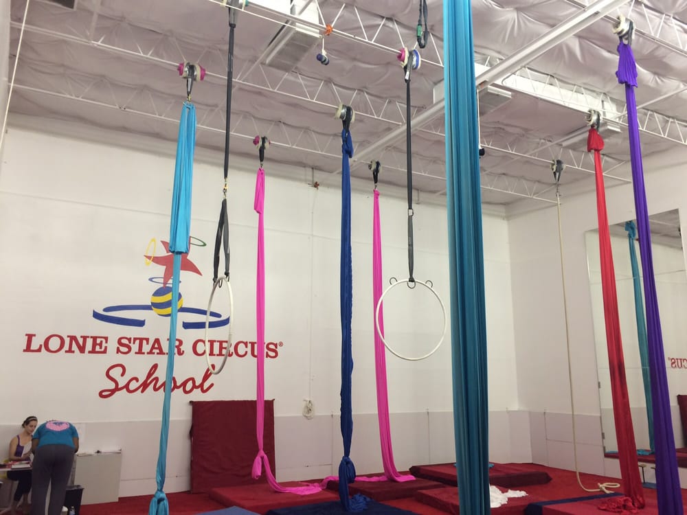 LONE STAR CIRCUS SCHOOL - Updated July 2025 - 11 Photos - 4207 Simonton ...