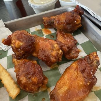 CHICK’N HEADZ - Updated January 2026 - 77 Photos & 115 Reviews - 201 SW ...