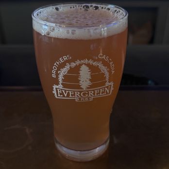 BROTHERS CASCADIA EVERGREEN PUB - Updated December 2024 - 51 Photos ...