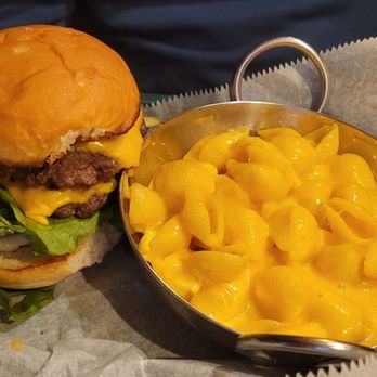 MONTEREY PUB - Updated January 2026 - 136 Photos & 181 Reviews - 1227 ...