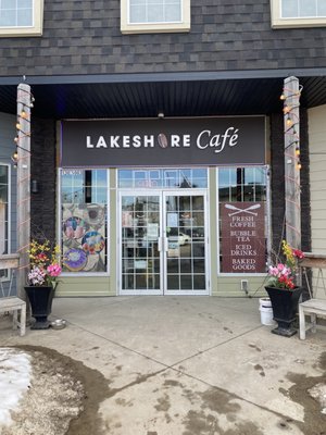 LAKESHORE CAFE - Updated March 2026 - 130 - 5003 Lakeshore Drive ...