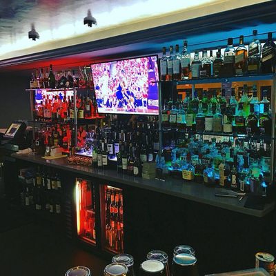 STRIKES CIGAR LOUNGE - 58 Photos & 32 Reviews - Lounges - 514 Via De ...