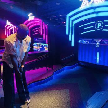 PUTTSHACK - ADDISON - Updated September 2024 - 240 Photos & 120 Reviews ...