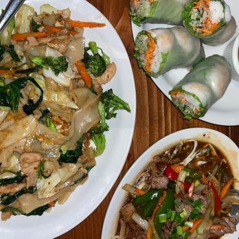 RED ELEPHANT THAI CUISINE - 532 Photos & 220 Reviews - 3196 Waialae Ave ...